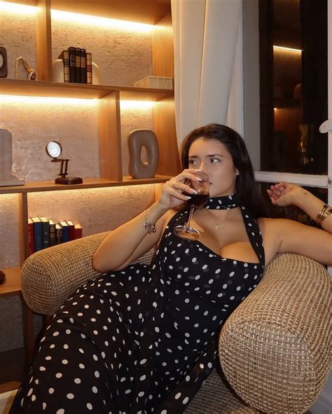 Picture Of Sarah Curr