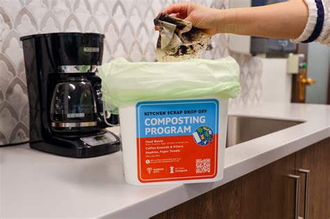 Composting Makes Sense Why Dont More Cities Do It Modern Farmer