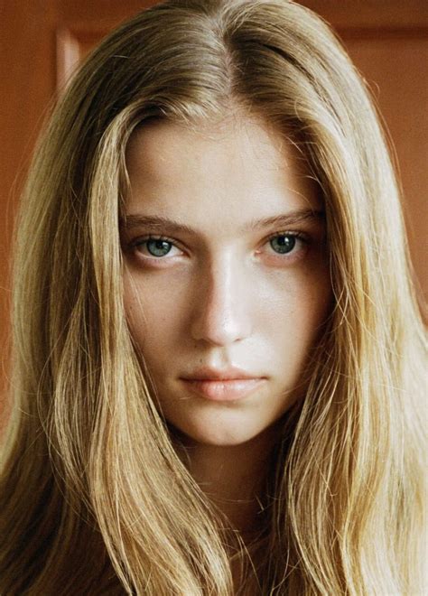 Ksenia 주제이모델 J Model Management Co Ltd