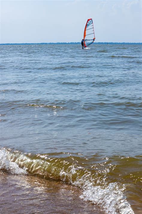 Windsurf Entretenimiento En El Mar Estilo De Vida De Deportes Extremos Durante Las Vacaciones