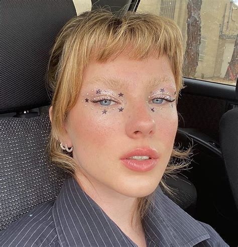 Eye Gem Looks Ivy Makeup Eyelid Gems Beauty Aesthetic Makeup
