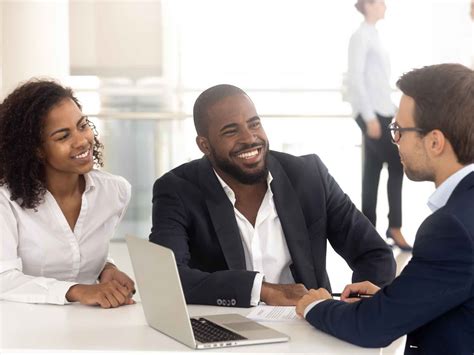 Simple Ways Financial Institutions Can Leverage Banking Automation