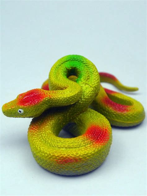 Realistic Python Viper Rattlesnake Model With Venomous Head And