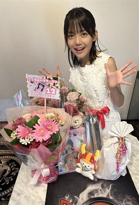 こと On Twitter 今日は誕生日ライブありがとう😭🎉 こんなに沢山🥲🥲 まだまだ未熟者だけど みんなと最高の思い出作りたいтᯅт