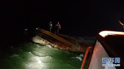 一艘疑似中国渔船在韩以西海域倾覆 已发现三名遇难船员遗体 图片频道 人民网