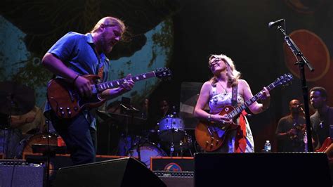 Watch Tedeschi Trucks Band Debut ‘gravity At Red Rocks Pro Shot Video