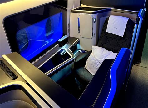 Boeing 777 First Class British Airways