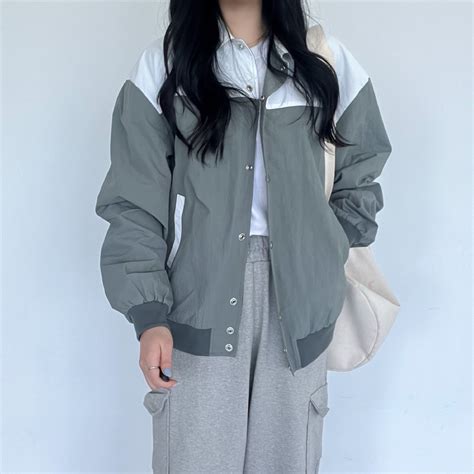 클로드모어 남녀공용오버핏바시티바스락바람막이 숏카라 배색 바시티 자켓 4color