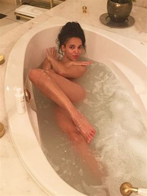 Fka Twigs Naked Photo Thefappening