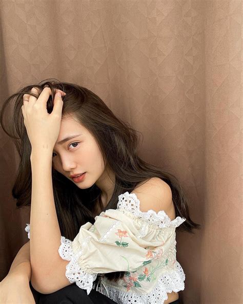 Piploy Kanyarat นักแสดงหญิง น่ารัก พลอย