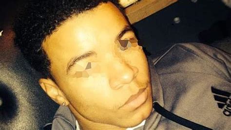 Un Adolescente Mata A Un Compañero De Clase Y Se Hace Un «selfie Con