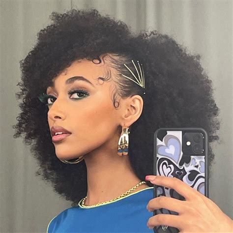 25 Stunning Prom Hairstyles For Every Hair Type Artofit