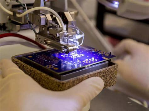 Semiconductors Semiconductors How An Essay Penned In 1965 Keeps Chip Leaders Ahead Of The Pack