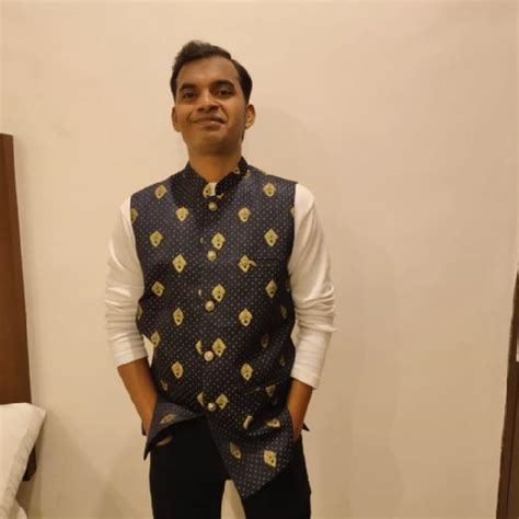 Prateek Agrawal Trained Graduate Teacher With An Experience Of 7 Years In Mathura City Mathura