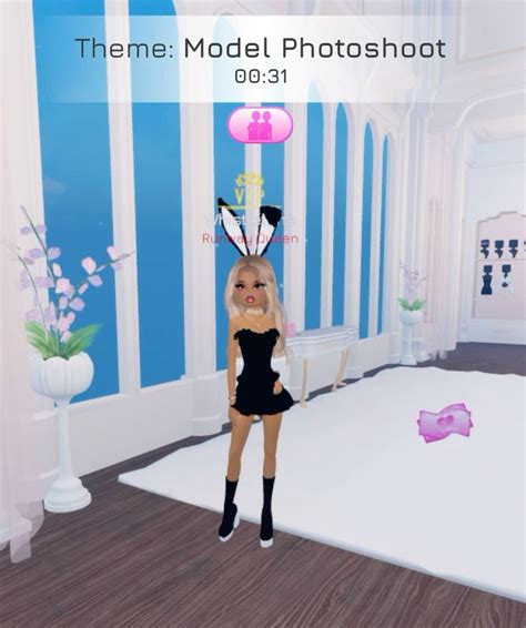 Model Photoshoot Dti In 2024 Models Photoshoot Photoshoot Dress Photoshoot