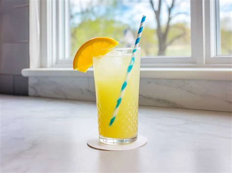 10 Best Creme De Cassis Cocktail Recipes Mix That Drink