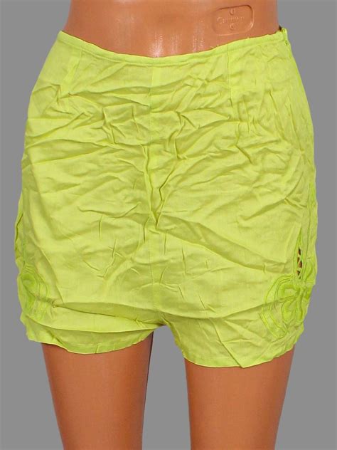 Желтые шорты (38 фото) - картинки и фото fashionhot.club