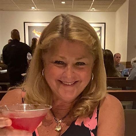 The Abcs Go To The Beach Freitas Alicia Debnath Swapan 9781936046218 Books