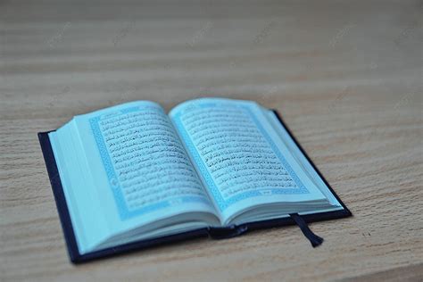 Alquran 이슬람의 책 배경 꾸란 알 쿠란 코란 배경 일러스트 및 사진 무료 다운로드 Pngtree
