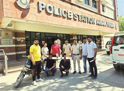 Delhi Police Nabs Atm Fraud Duo Targeting Elderly Victims