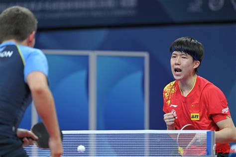 王楚钦绝地逆转，樊振东马龙零封对手，中国男乒跻身四强过招日本队 王楚钦 马龙 中国男乒 新浪新闻