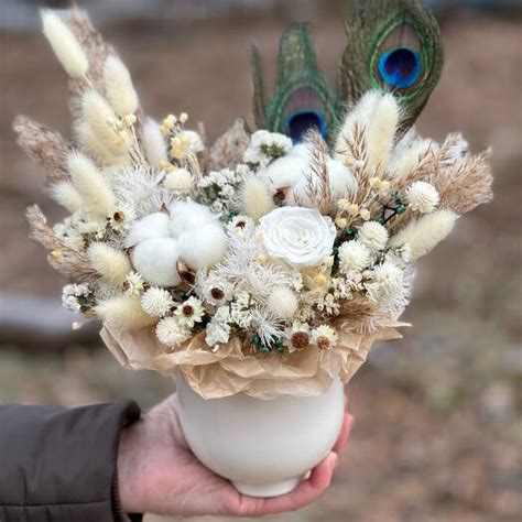 Композиция из стабилизированных цветов и сухоцветов Цветы и подарки в Нижнем Новгороде купить