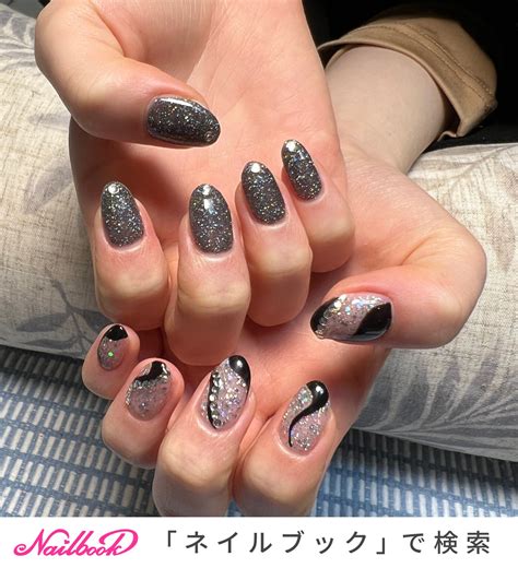 オールシーズンハンドミディアムオーバルブラック 脱毛＆ネイルroom556のネイルデザイン No7873994 ｜ネイルブック
