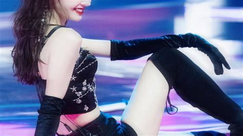 终于知道她为什么不把25岁以上的男人放在眼里了！ Youtube