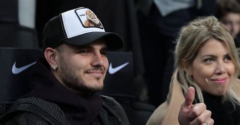 이카르디and완다 여름 인테르 떠날 준비 주장 완장 핑계로 이적