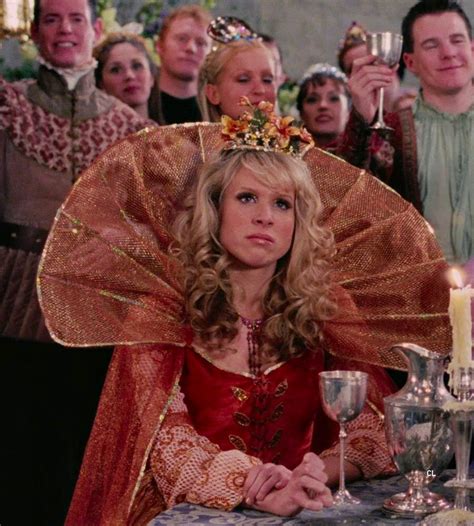 Lucy Punch Ella Encantada