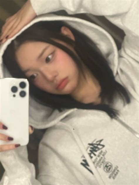 Class Y Community Post 뭐해 Boeun