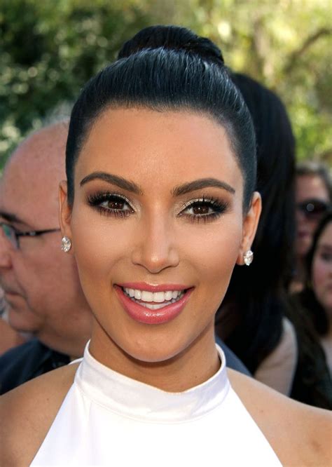 Kim Kardashian Eye Makeup Kim Kardashian Fans Zone