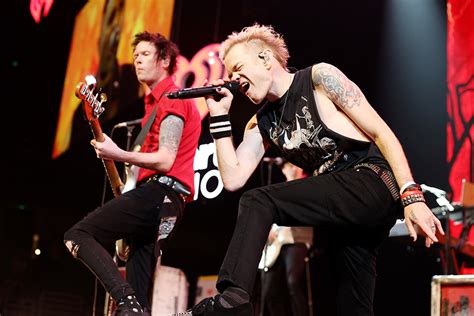 Sum 41 Kick Off Their Last Tour Ever In Seoul Setlistfm