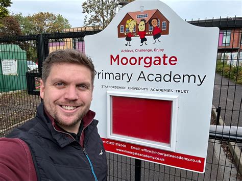 Great Catch Up Today At Moorgate Primary Academy Building Those Links