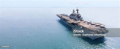 핵선 군용 해군 선박 캐리어 전체 로딩 전투기 항공기 및 순찰 용 헬리콥터 선박에 대한 스톡 사진 및 기타 이미지 선박 군사 0명 Istock