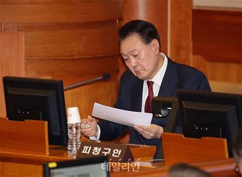 [속보] 尹대통령 계엄 예상보다 빨리 끝나…내가 철수 지시해서