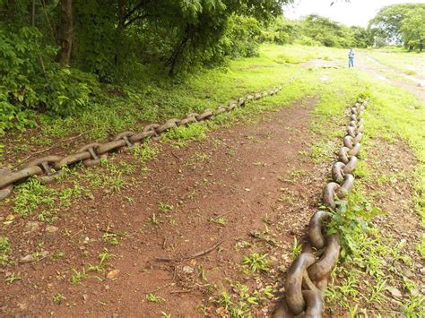 Las Cadenas De El Baúl Un Enigma Que No Se Puede Contar Haiman El Troudi