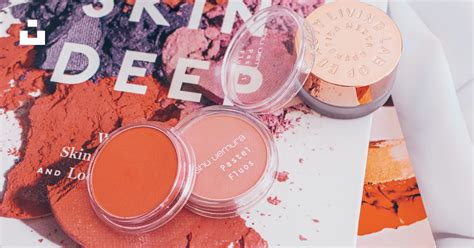 콘테이너에 홍당무 사진 Unsplash의 무료 화장품 이미지