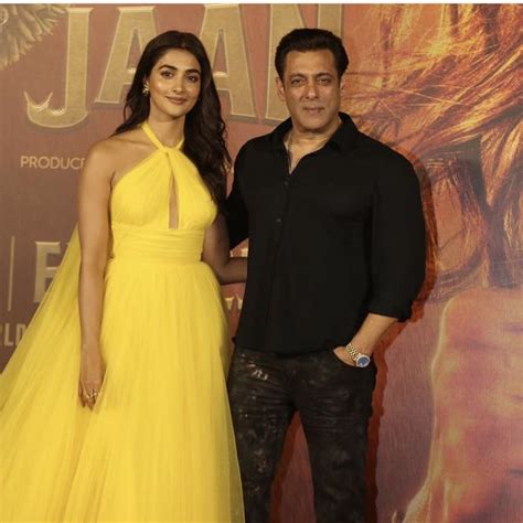 سلمان خان و پوجا هِگره در زندگی خصوصی ستارگان بالیوود