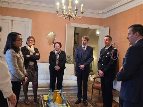 Парис дахь Парис дахь Монгол Улсын Элчин сайдын яам