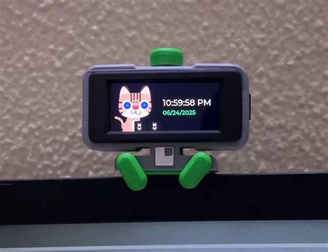 Webscreen Porta Un Display Amoled Open Source Da 99 Dollari Per Avvisi E Statistiche Con App