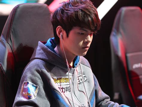 Deft And Imp A Brotherly Rivalry Gosugamers