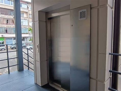 Готова е ремонтираната и модернизирана зала „Катя Попова” в Плевен