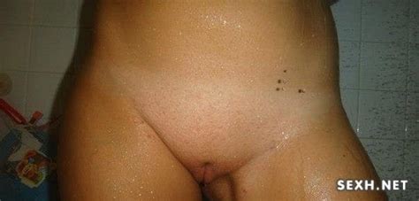 Foto Жена любит развлекаться с мужем в спальне