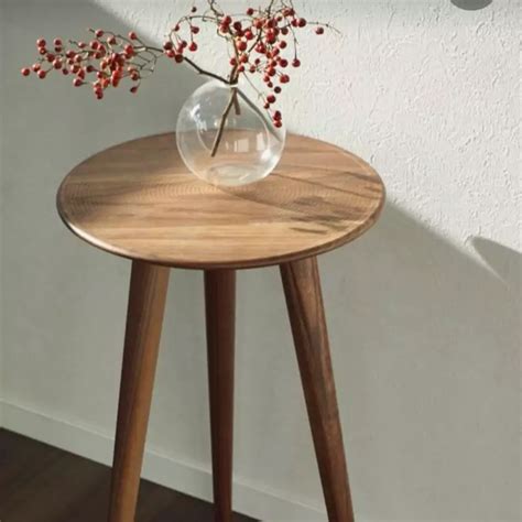 خرید و قیمت میز عسلی چوبی پایه مخروطی از غرفه محصولات چوبی نایک وود