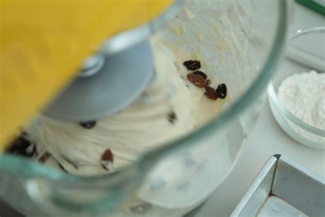 Homemade Raisin Bread ขนมปังลูกเกด