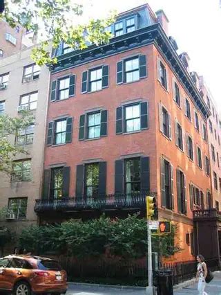 The Keys To Gramercy Park History And Full List Of Buildings With Park