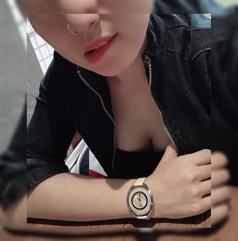 Sexology lesson I am who I am 做自己好自在 drsexytaipei 來到推特教課也即將滿月適逢跨年倒數看盡人生百態倒也體悟不少 感謝各位同學的