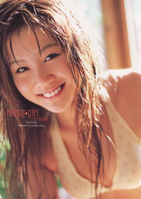 Photobook Risa Niigaki 新垣里沙 Happy Cirl Akiba