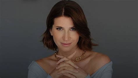 Аніта Луценко показала свою накачану дупку і це справді форми мрії Люкс ФМ